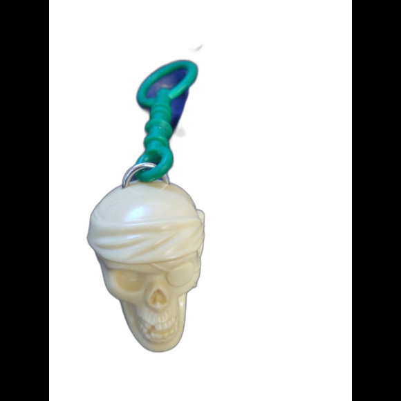 Disney | Toys | Disney Pirates Of The Caribbean Dead Mans Chest Skull ...